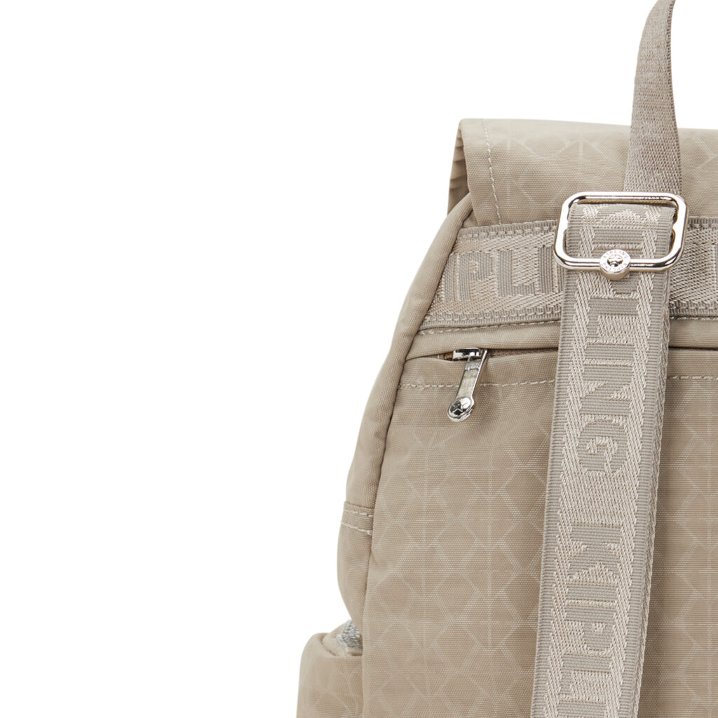 กระเป๋าเป้ รุ่น CITY ZIP S GLORIOUS BE SIL – Kipling Thailand Official